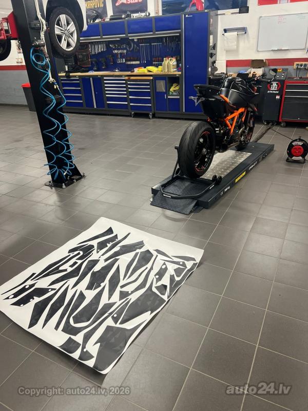 КТМ 1290 Super Duke 2022 в Таллин, объемом двигателя 1.30 л и пробегом 10 тыс. км за 13500 €, фото 6 на AUTOMOTO.COM.LV