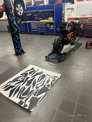 KTM 1290 Super Duke 2022 in Tallinn, with an engine capacity of 1.30 L and mileage of 10 thousand km for 13500 €, photo 7 on AUTOMOTO.COM.LV