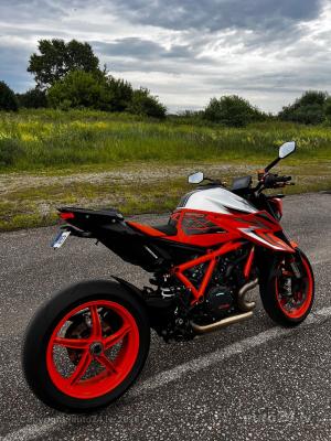 KTM 1290 Super Duke 2022 in Tallinn, with an engine capacity of 0.00 L and mileage of 18 thousand km for 12800 €, photo 4 on AUTOMOTO.COM.LV