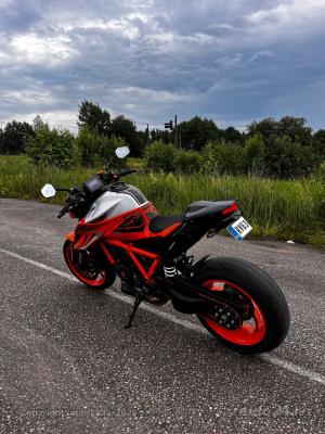 KTM 1290 Super Duke 2022 in Tallinn, with an engine capacity of 0.00 L and mileage of 18 thousand km for 12800 €, photo 5 on AUTOMOTO.COM.LV