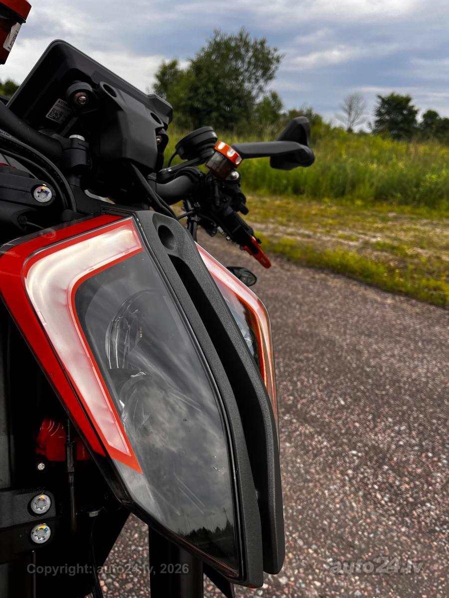 KTM 1290 Super Duke 2022 in Tallinn, with an engine capacity of 0.00 L and mileage of 18 thousand km for 12800 €, photo 6 on AUTOMOTO.COM.LV