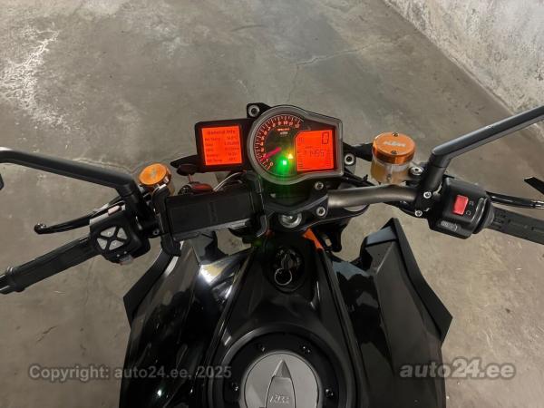 Oranžs KTM 1290 Super Duke 2015 Tallina, ar dzinēja tilpumu 1.30 L un nobraukumu 51 tūkst. km par 7500 €, foto 11 vietnē AUTOMOTO.COM.LV