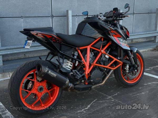 Orange KTM 1290 Super Duke 2015 in Parnu, with an engine capacity of 1.30 L and mileage of 37 thousand km for 6990 €, photo 1 on AUTOMOTO.COM.LV