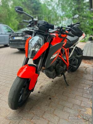 Orange KTM 1290 Super Duke 2016 in Tallinn, with an engine capacity of 1.30 L and mileage of 42 thousand km for 6200 €, photo 1 on AUTOMOTO.COM.LV