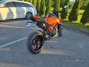 Orange KTM 1290 Super Duke 2021 in Tallinn, with an engine capacity of 1.30 L and mileage of 10 thousand km for 12200 €, photo 4 on AUTOMOTO.COM.LV