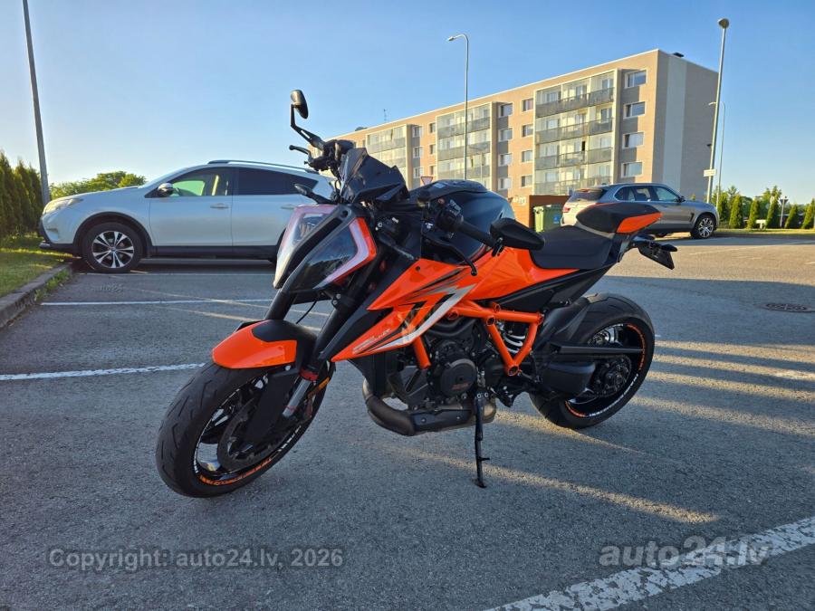 Orange KTM 1290 Super Duke 2021 in Tallinn, with an engine capacity of 1.30 L and mileage of 10 thousand km for 12200 €, photo 6 on AUTOMOTO.COM.LV