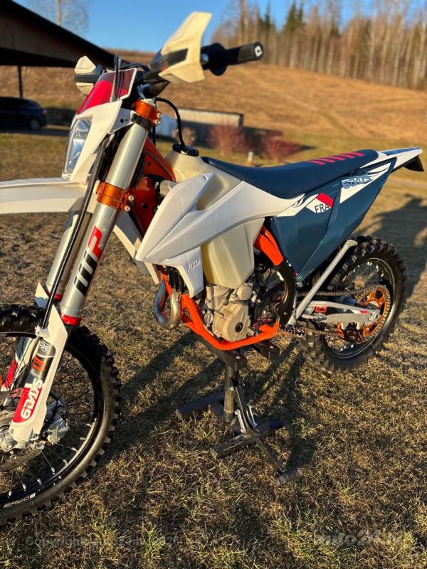 KTM 250 EXC-F 2022 in Tartu, with an engine capacity of 0.25 L and mileage of 0 thousand km for 6400 €, photo 3 on AUTOMOTO.COM.LV