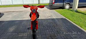Oranžs KTM 250 EXC-F 2024 Tallina, ar dzinēja tilpumu 0.25 L un nobraukumu 7 tūkst. km par 6990 €, foto 5 vietnē AUTOMOTO.COM.LV