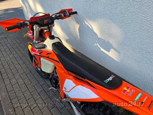 Orange KTM 250 EXC-F 2025 in Keila, with an engine capacity of 0.25 L and mileage of 89 thousand km for 7500 €, photo 7 on AUTOMOTO.COM.LV
