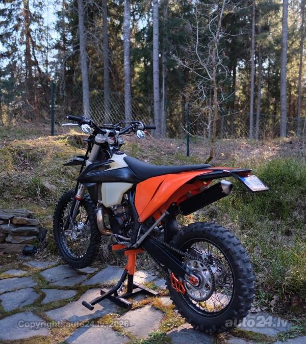 KTM 250 EXC 2020 Tallina, ar dzinēja tilpumu 0.25 L un nobraukumu 18 tūkst. km par 7200 €, foto 2 vietnē AUTOMOTO.COM.LV