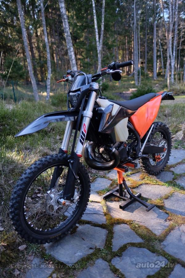 KTM 250 EXC 2020 Tallina, ar dzinēja tilpumu 0.25 L un nobraukumu 18 tūkst. km par 7200 €, foto 5 vietnē AUTOMOTO.COM.LV