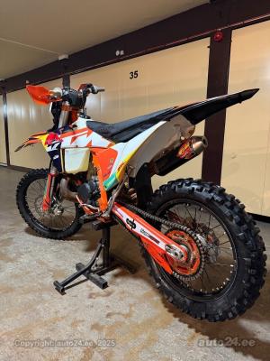 KTM 250 EXC 2024 Tallina, ar dzinēja tilpumu 0.25 L un nobraukumu 81 tūkst. km par 7900 €, foto 2 vietnē AUTOMOTO.COM.LV