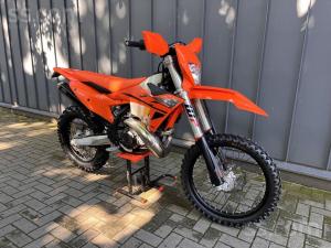 KTM 250 EXC 2025 in Riga, with an engine capacity of 0.25 L and mileage of 0 thousand km for 9800 €, photo 2 on AUTOMOTO.COM.LV