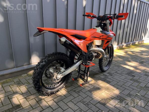 KTM 250 EXC 2025 Rīga, ar dzinēja tilpumu 0.25 L un nobraukumu 0 tūkst. km par 9800 €, foto 3 vietnē AUTOMOTO.COM.LV
