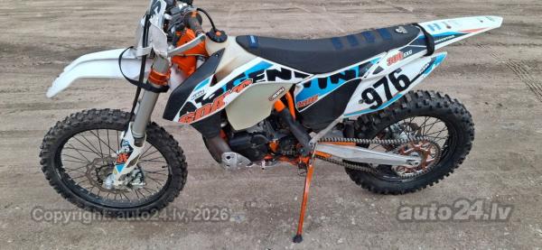 White KTM 250 EXC 2015 in Voru, with an engine capacity of 0.25 L and mileage of 0 thousand km for 3000 €, photo 3 on AUTOMOTO.COM.LV