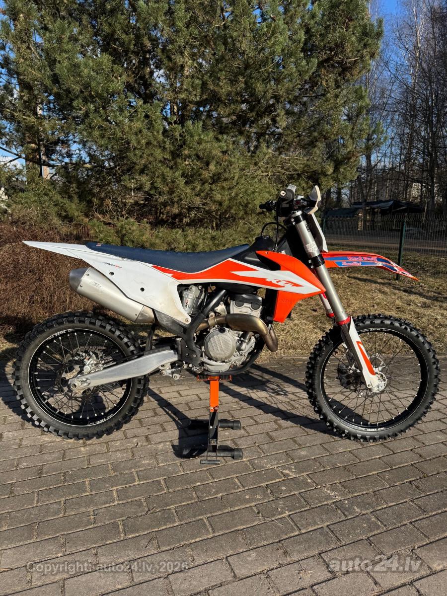 Melns KTM 250 SX-F 2020 Valga, ar dzinēja tilpumu 0.25 L un nobraukumu 156 tūkst. km par 4199 €, foto 1 vietnē AUTOMOTO.COM.LV