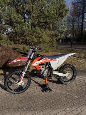 Melns KTM 250 SX-F 2020 Valga, ar dzinēja tilpumu 0.25 L un nobraukumu 156 tūkst. km par 4199 €, foto 3 vietnē AUTOMOTO.COM.LV