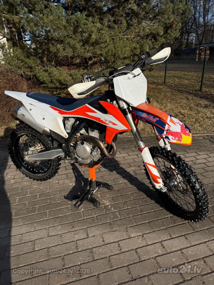 Melns KTM 250 SX-F 2020 Valga, ar dzinēja tilpumu 0.25 L un nobraukumu 156 tūkst. km par 4199 €, foto 7 vietnē AUTOMOTO.COM.LV