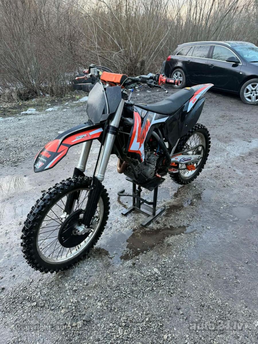 KTM 250 SX-F 2015 in Parnu, with an engine capacity of 0.25 L and mileage of 0 thousand km for 3000 €, photo 1 on AUTOMOTO.COM.LV