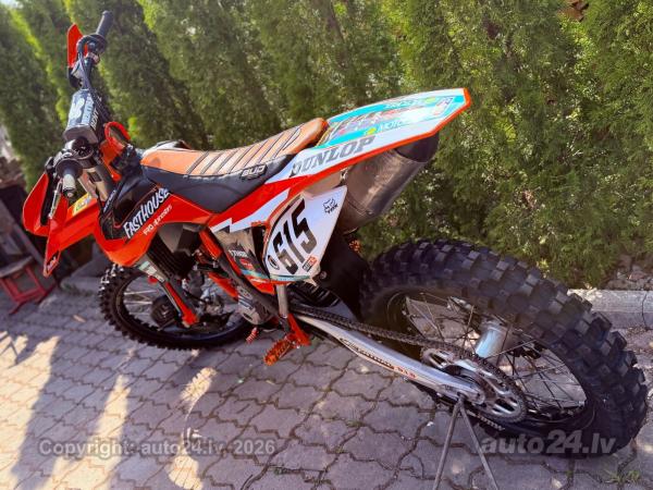 KTM 250 SX-F 2015 in Tartu, with an engine capacity of 0.00 L and mileage of 0 thousand km for 2850 €, photo 6 on AUTOMOTO.COM.LV