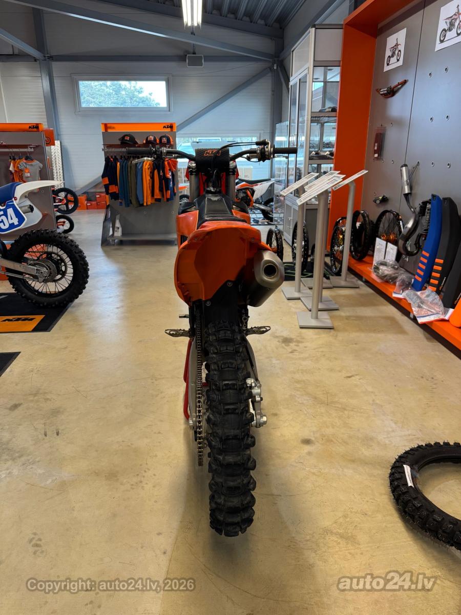 KTM 250 SX-F 2024 Tallina, ar dzinēja tilpumu 0.25 L un nobraukumu 80 tūkst. km par 5000 €, foto 5 vietnē AUTOMOTO.COM.LV