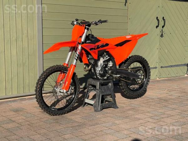 KTM 250 SX-F 2025 in Riga, with an engine capacity of 0.25 L and mileage of 0 thousand km for 6900 €, photo 3 on AUTOMOTO.COM.LV