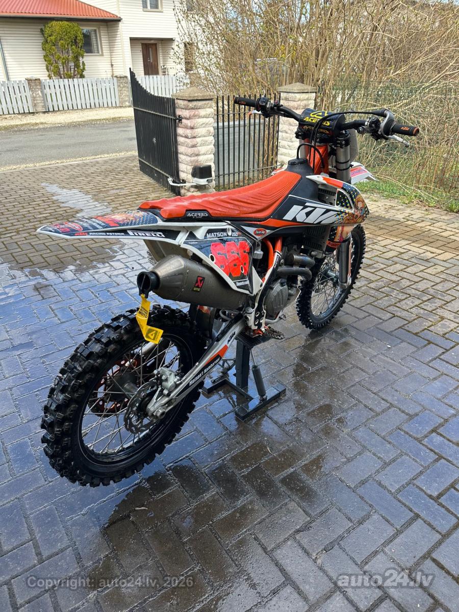 Orange KTM 250 SX-F 2018 in Viljandi, with an engine capacity of 0.25 L and mileage of 128 thousand km for 3799 €, photo 3 on AUTOMOTO.COM.LV