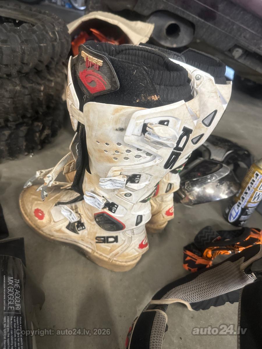 Orange KTM 250 SX-F 2018 in Viljandi, with an engine capacity of 0.25 L and mileage of 128 thousand km for 3799 €, photo 29 on AUTOMOTO.COM.LV