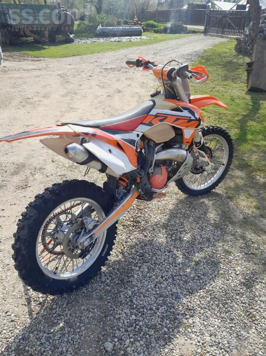 KTM 300 EXC 2014 in Kuldiga, with an engine capacity of 0.29 L and mileage of 0 thousand km for 3050 €, photo 4 on AUTOMOTO.COM.LV
