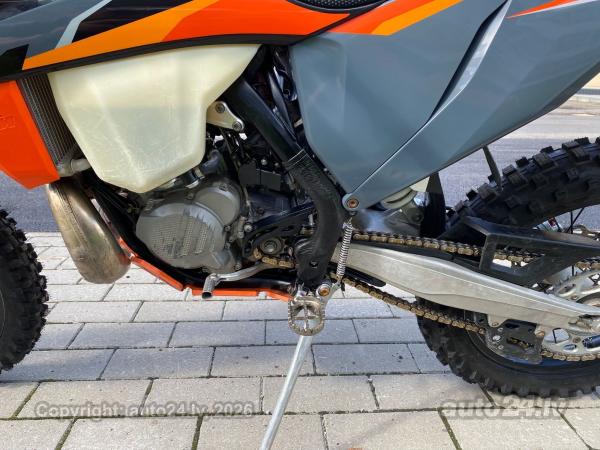 KTM 300 EXC 2020 Tallina vietnē KTM 300 EXC 2020 Tallina, ar dzinēja tilpumu 0.30 L un nobraukumu 4 tūkst. km par 5900 €, foto 4 vietnē AUTOMOTO.COM.LV