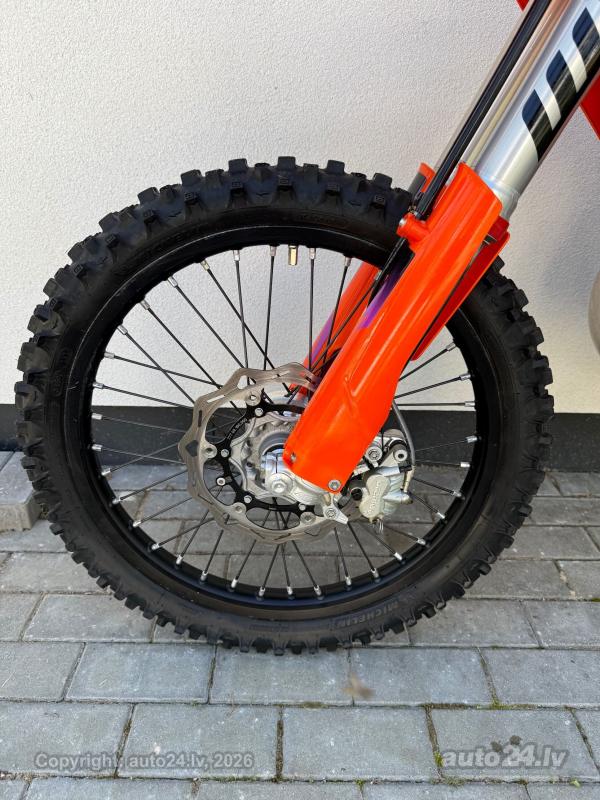 KTM 300 EXC 2024 in Tallinn, with an engine capacity of 0.30 L and mileage of 0 thousand km for 6900 €, photo 10 on AUTOMOTO.COM.LV