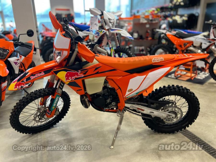 KTM 300 EXC 2025 Tartu, ar dzinēja tilpumu 0.29 L un nobraukumu 103 tūkst. km par 7500 €, foto 2 vietnē AUTOMOTO.COM.LV