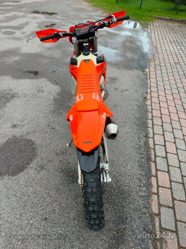 KTM 300 EXC 2025 Tallina, ar dzinēja tilpumu 0.30 L un nobraukumu 100 tūkst. km par 7200 €, foto 6 vietnē AUTOMOTO.COM.LV