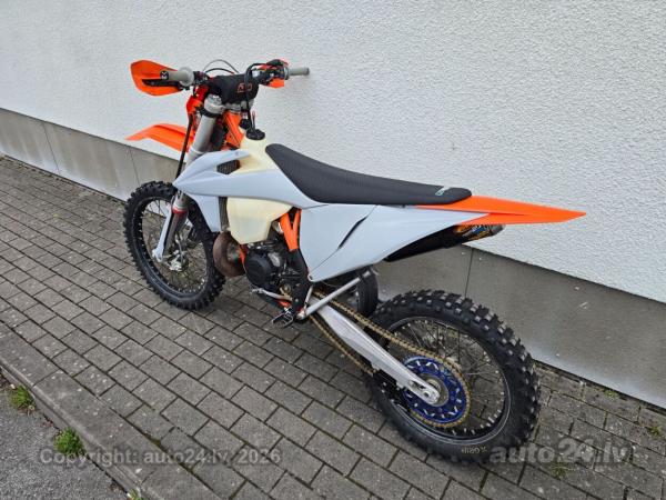 Oranžs KTM 300 EXC 2022 Keila, ar dzinēja tilpumu 0.30 L un nobraukumu 213 tūkst. km par 5800 €, foto 3 vietnē AUTOMOTO.COM.LV