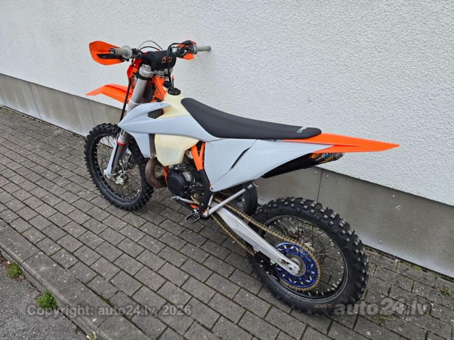 Oranžs KTM 300 EXC 2022 Keila, ar dzinēja tilpumu 0.30 L un nobraukumu 213 tūkst. km par 5800 €, foto 4 vietnē AUTOMOTO.COM.LV