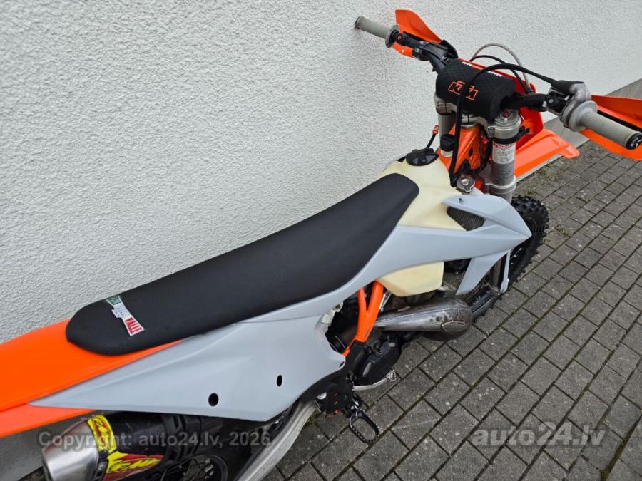 Oranžs KTM 300 EXC 2022 Keila, ar dzinēja tilpumu 0.30 L un nobraukumu 213 tūkst. km par 5800 €, foto 8 vietnē AUTOMOTO.COM.LV