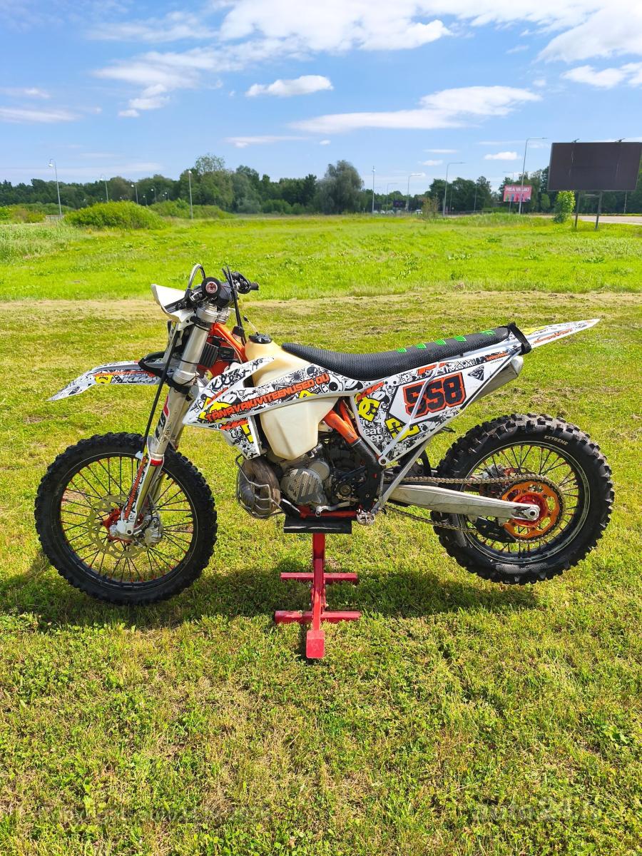 Orange KTM 300 EXC 2023 in Tallinn, with an engine capacity of 0.00 L and mileage of 280 thousand km for 5999 €, photo 1 on AUTOMOTO.COM.LV