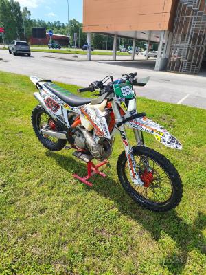 Orange KTM 300 EXC 2023 in Tallinn, with an engine capacity of 0.00 L and mileage of 280 thousand km for 5999 €, photo 5 on AUTOMOTO.COM.LV