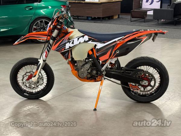 Oranžs KTM 350 EXC-F 2016 Tallina, ar dzinēja tilpumu 0.35 L un nobraukumu 6 tūkst. km par 4890 €, foto 2 vietnē AUTOMOTO.COM.LV