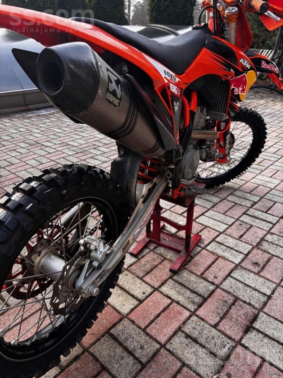 KTM 350 SX-F 2011 in Riga, with an engine capacity of 0.35 L and mileage of 0 thousand km for 4150 €, photo 3 on AUTOMOTO.COM.LV