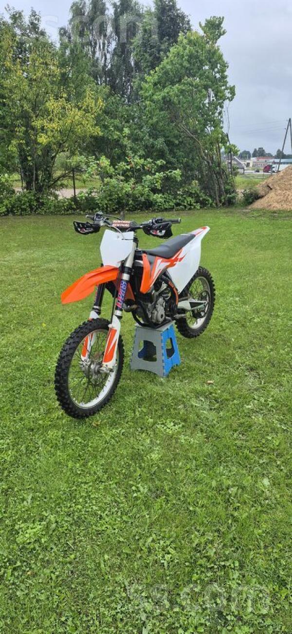KTM 350 SX-F 2017 in Saldus, with an engine capacity of 0.35 L and mileage of 0 thousand km for 2700 €, photo 2 on AUTOMOTO.COM.LV