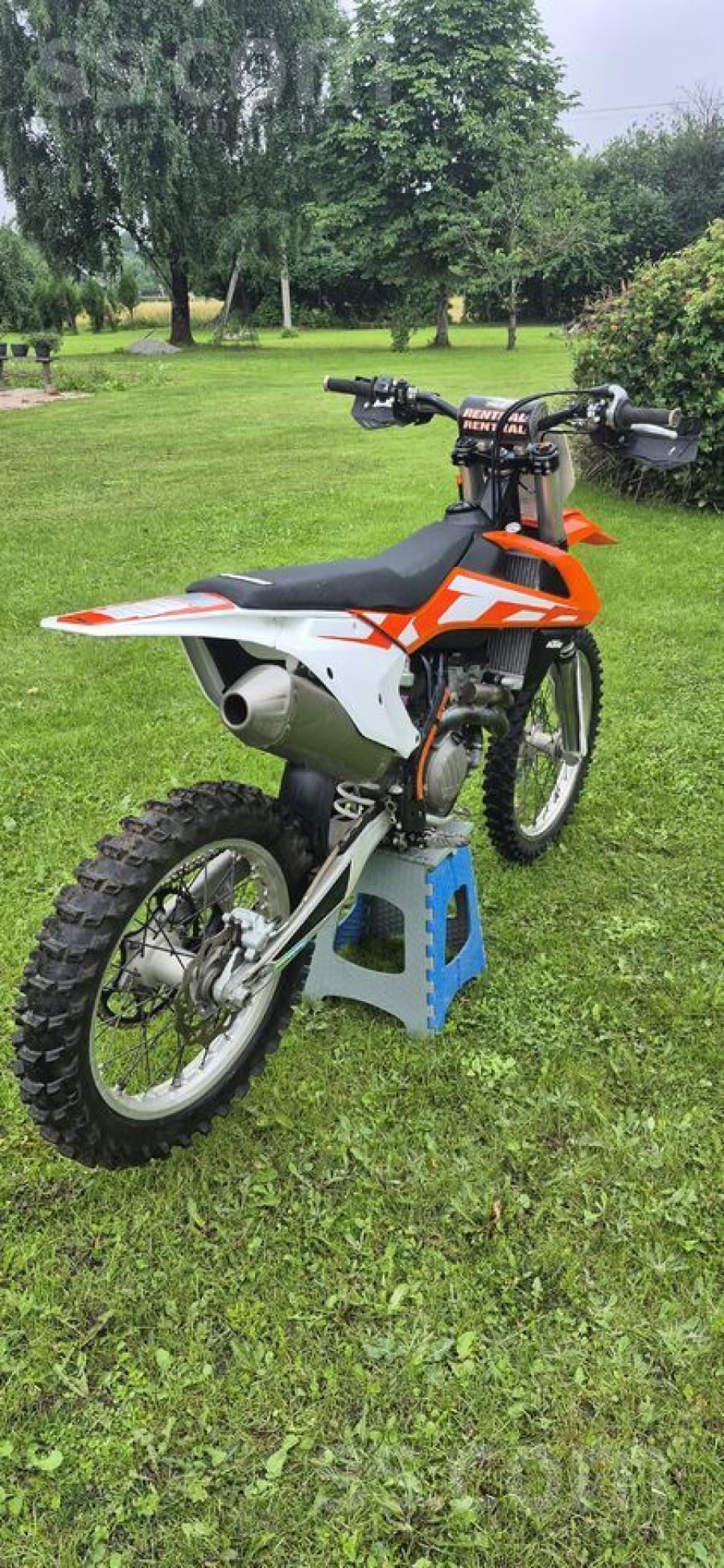 KTM 350 SX-F 2017 in Saldus, with an engine capacity of 0.35 L and mileage of 0 thousand km for 2700 €, photo 5 on AUTOMOTO.COM.LV