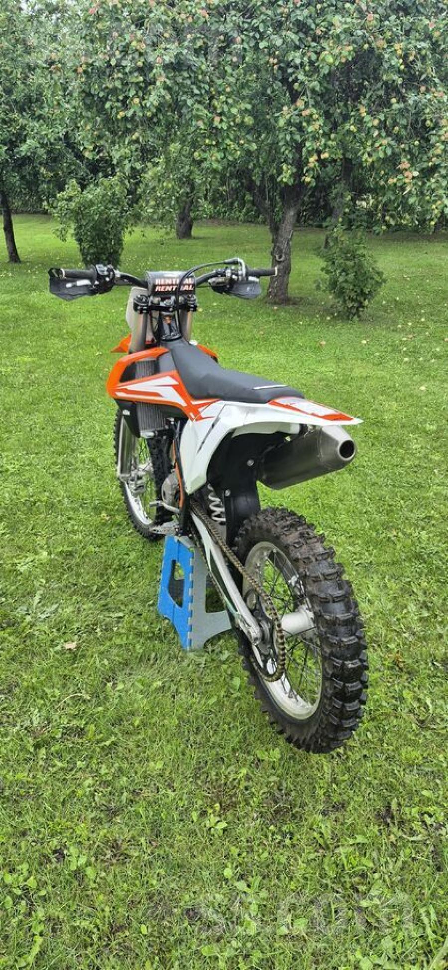 KTM 350 SX-F 2017 in Saldus, with an engine capacity of 0.35 L and mileage of 0 thousand km for 2700 €, photo 6 on AUTOMOTO.COM.LV