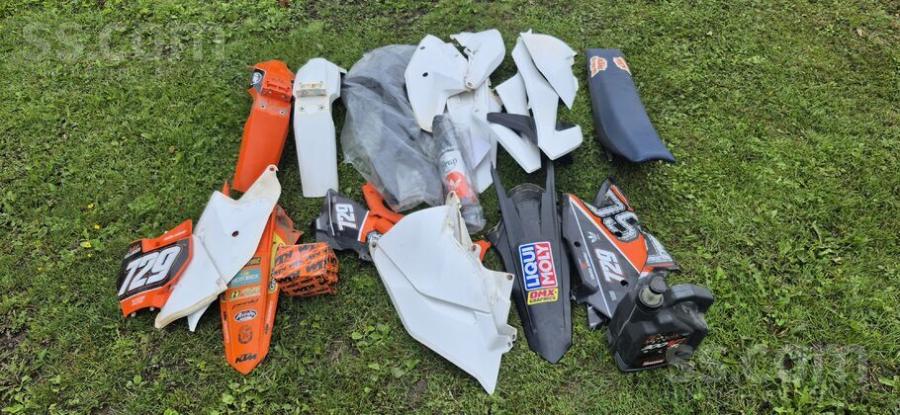 KTM 350 SX-F 2017 in Saldus, with an engine capacity of 0.35 L and mileage of 0 thousand km for 2700 €, photo 7 on AUTOMOTO.COM.LV