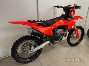 KTM 350 SX-F 2025 Tallina, ar dzinēja tilpumu 0.00 L un nobraukumu 62 tūkst. km par 5500 €, foto 3 vietnē AUTOMOTO.COM.LV