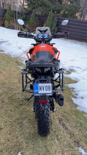 KTM 390 Adventure 2025 Tallina, ar dzinēja tilpumu 0.37 L un nobraukumu 4 tūkst. km par 4900 €, foto 10 vietnē AUTOMOTO.COM.LV