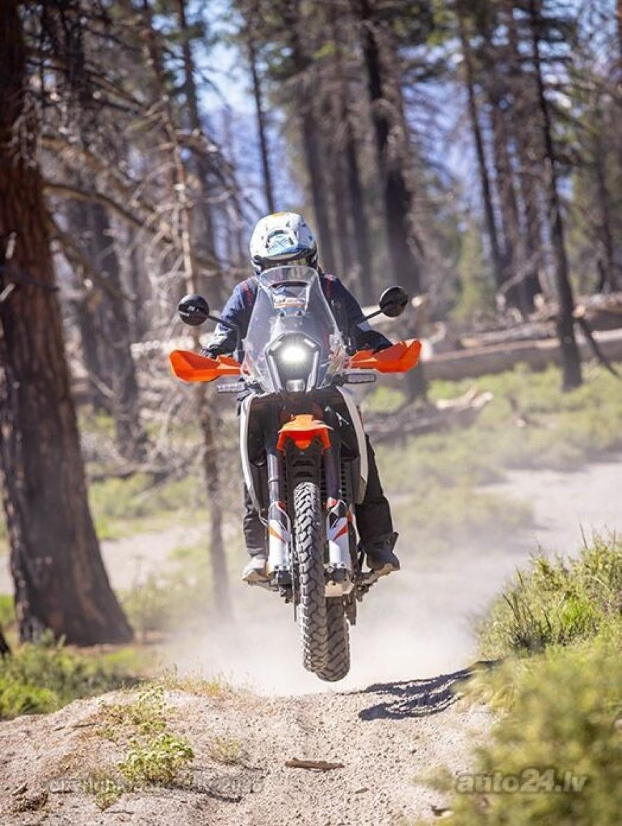 KTM 390 Adventure 2026 Tartu, ar dzinēja tilpumu 0.40 L un nobraukumu 1 tūkst. km par 7200 €, foto 6 vietnē AUTOMOTO.COM.LV