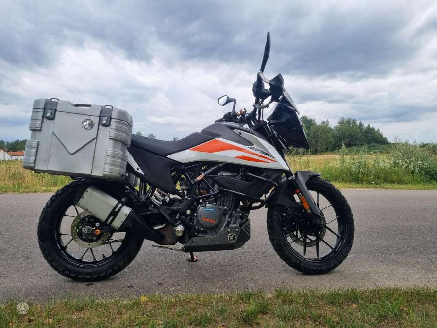 Белый КТМ 390 Adventure 2020 в Вильнюс, объемом двигателя 0.37 л и пробегом 29 тыс. км за 4200 €, фото 1 на AUTOMOTO.COM.LV