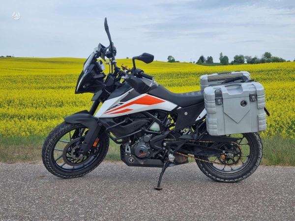 Белый КТМ 390 Adventure 2020 в Вильнюс, объемом двигателя 0.37 л и пробегом 29 тыс. км за 4200 €, фото 2 на AUTOMOTO.COM.LV