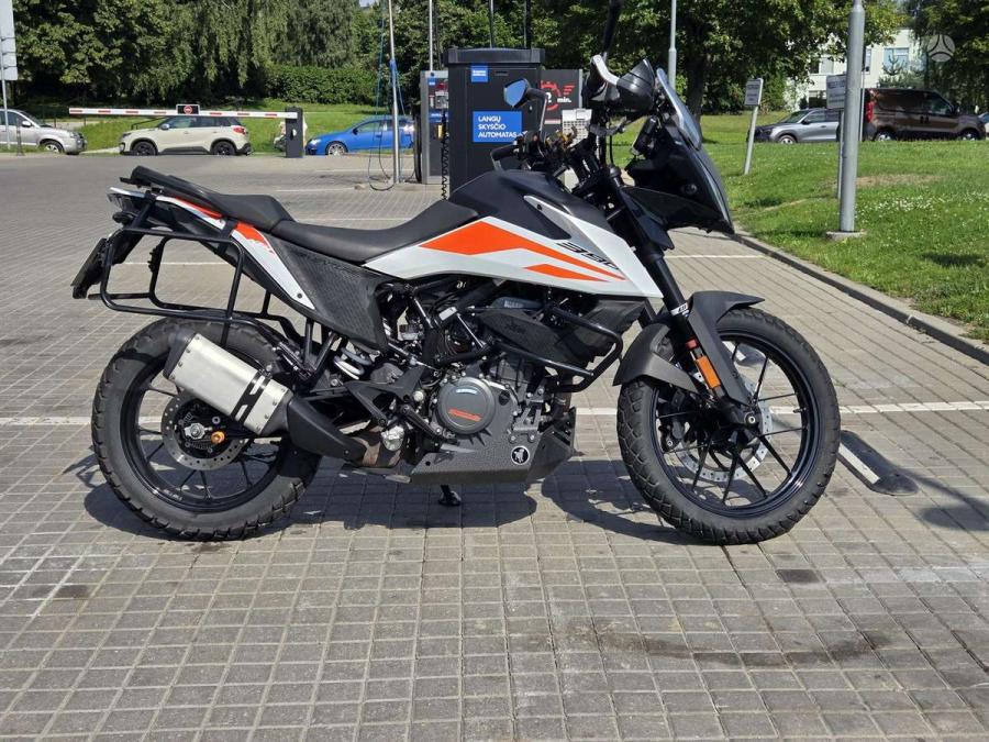 Белый КТМ 390 Adventure 2020 в Вильнюс, объемом двигателя 0.37 л и пробегом 29 тыс. км за 4200 €, фото 9 на AUTOMOTO.COM.LV